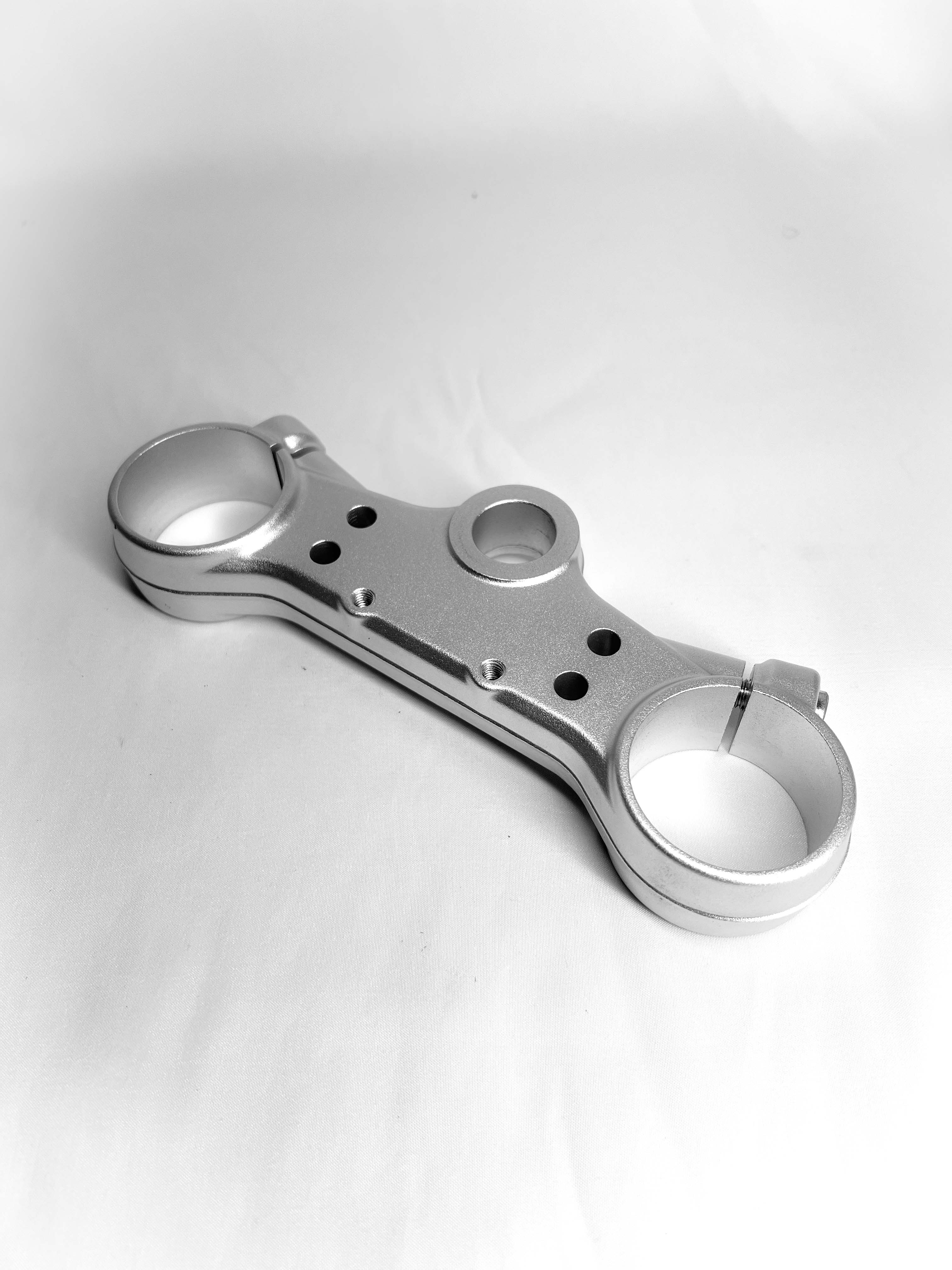 Triple Clamp, Upper - ETM RTR 2025 – Electro & Company Inc.