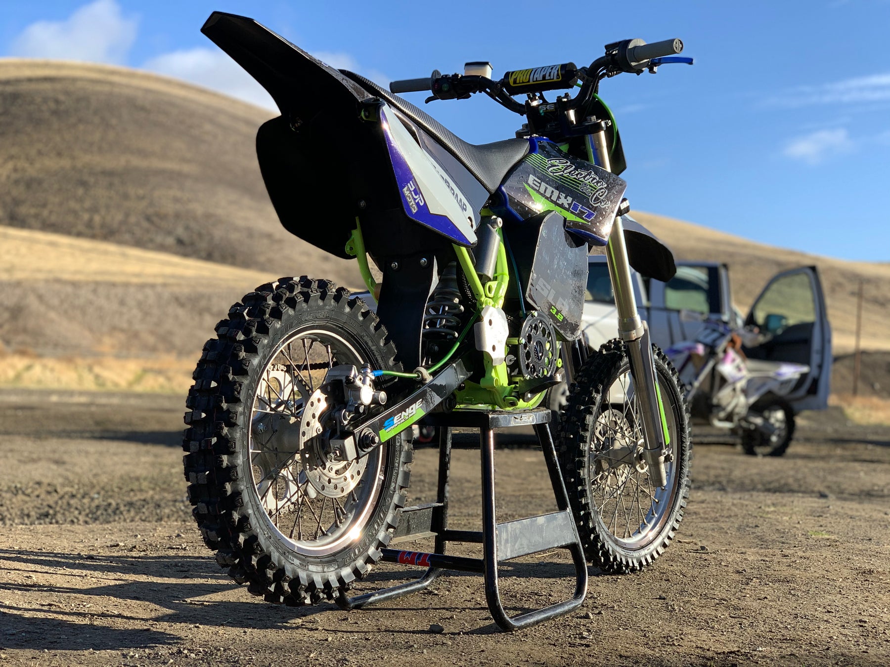 EMX17® Electric Conversion Kit | Electro & Co – Electro & Company Inc.
